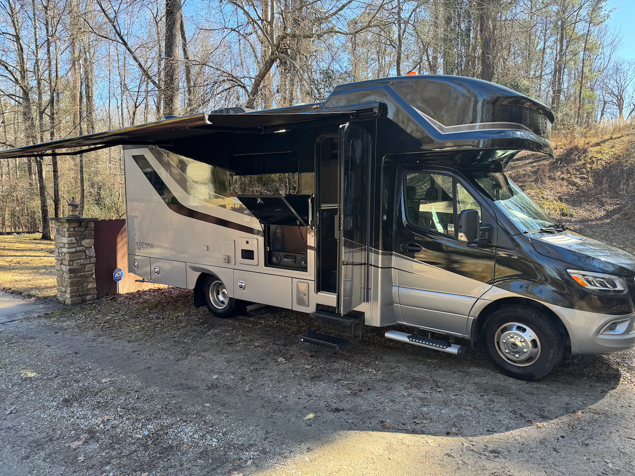 Motorhome RVs for Sale - RVs on Autotrader